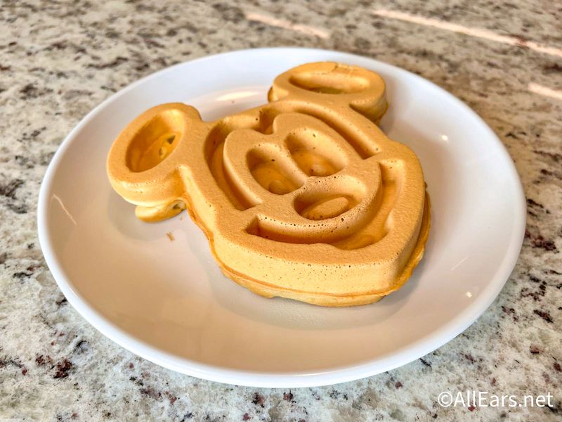 20 Top Mickey-Shaped Snacks At Walt Disney World - Cook Clean Repeat