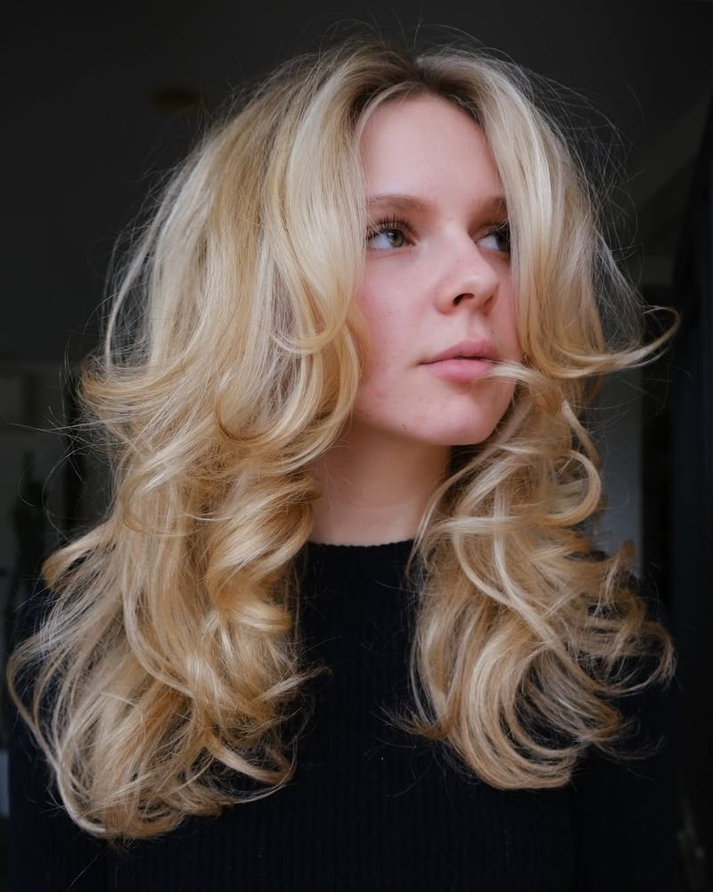 16 Hairstyles For Older Women That Add Bounce (Bonus: 14 Haircuts For ...