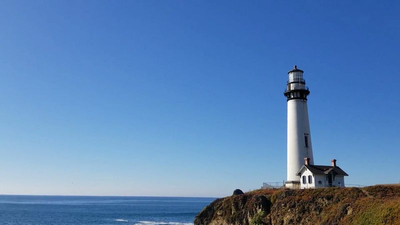 These 13 Stunning California Lighthouses Are So Beautiful, They Hardly ...